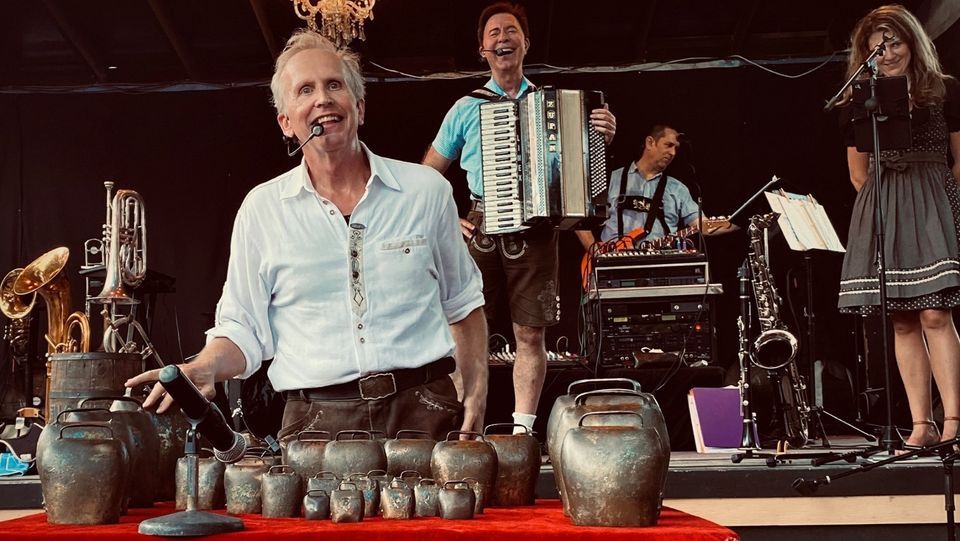 Terry Cavanagh and the Alpine Express, Altstadt Brewery, Fredericksburg ...