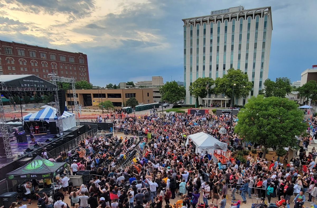 Wichita Riverfest: Banda Cuisillos Yahari El Meno y Su Orgullo De ...