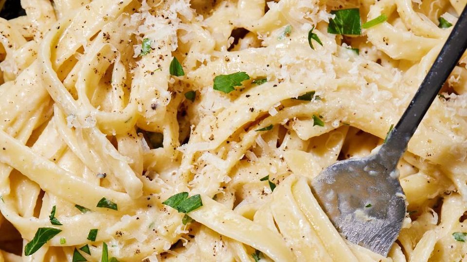 Free Dinner Friday: Pasta Alfredo, La Uva Fortuna Farms, Battle Ground ...