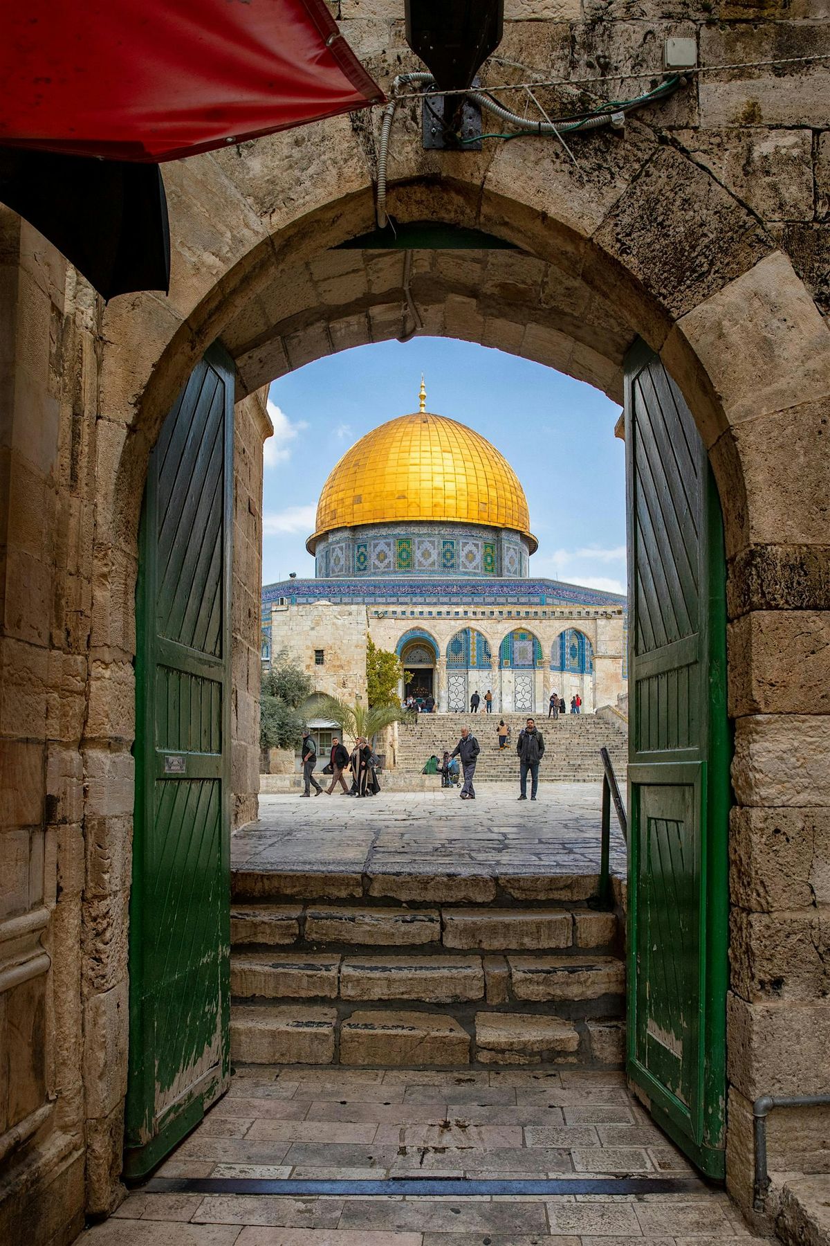 Between Moments: A Portrait of Life in Jerusalem’s Old City, P21 ...