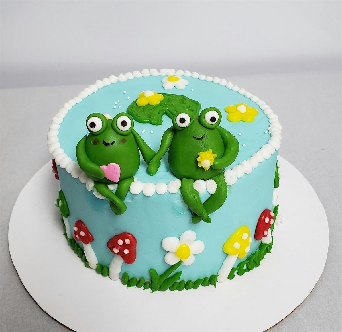 Pre-Register through Bay Path Evening School - Cake Decorating Class ...