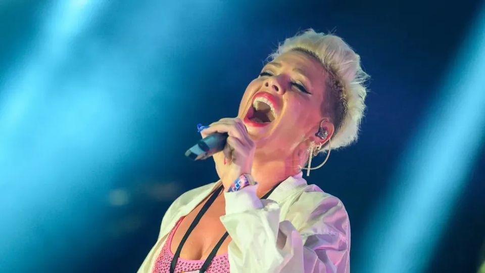 Pink - Trustfall Tour , Sacramento California, North Highlands, October ...