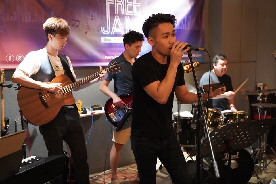 FreeJam Open Mic at KonFusion 116, KonFusion, Hong Kong, 9 May 2023 ...