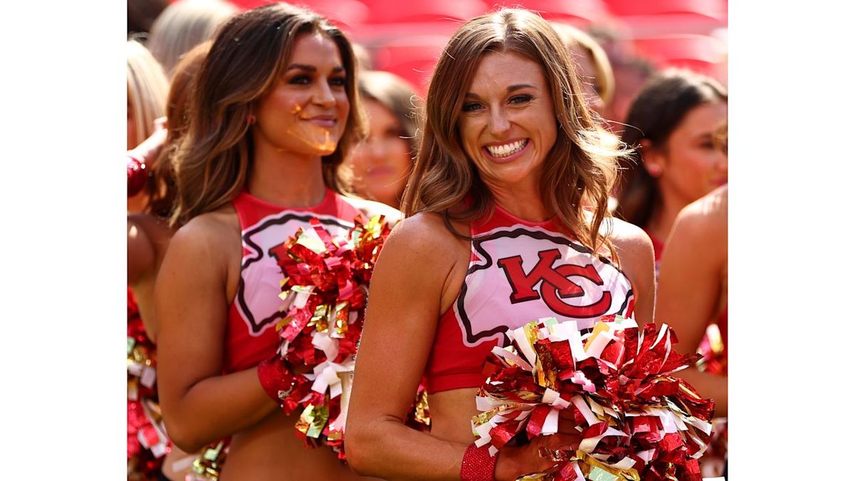 Baltimore Ravens at Kansas City Chiefs at GEHA Field at Arrowhead ...