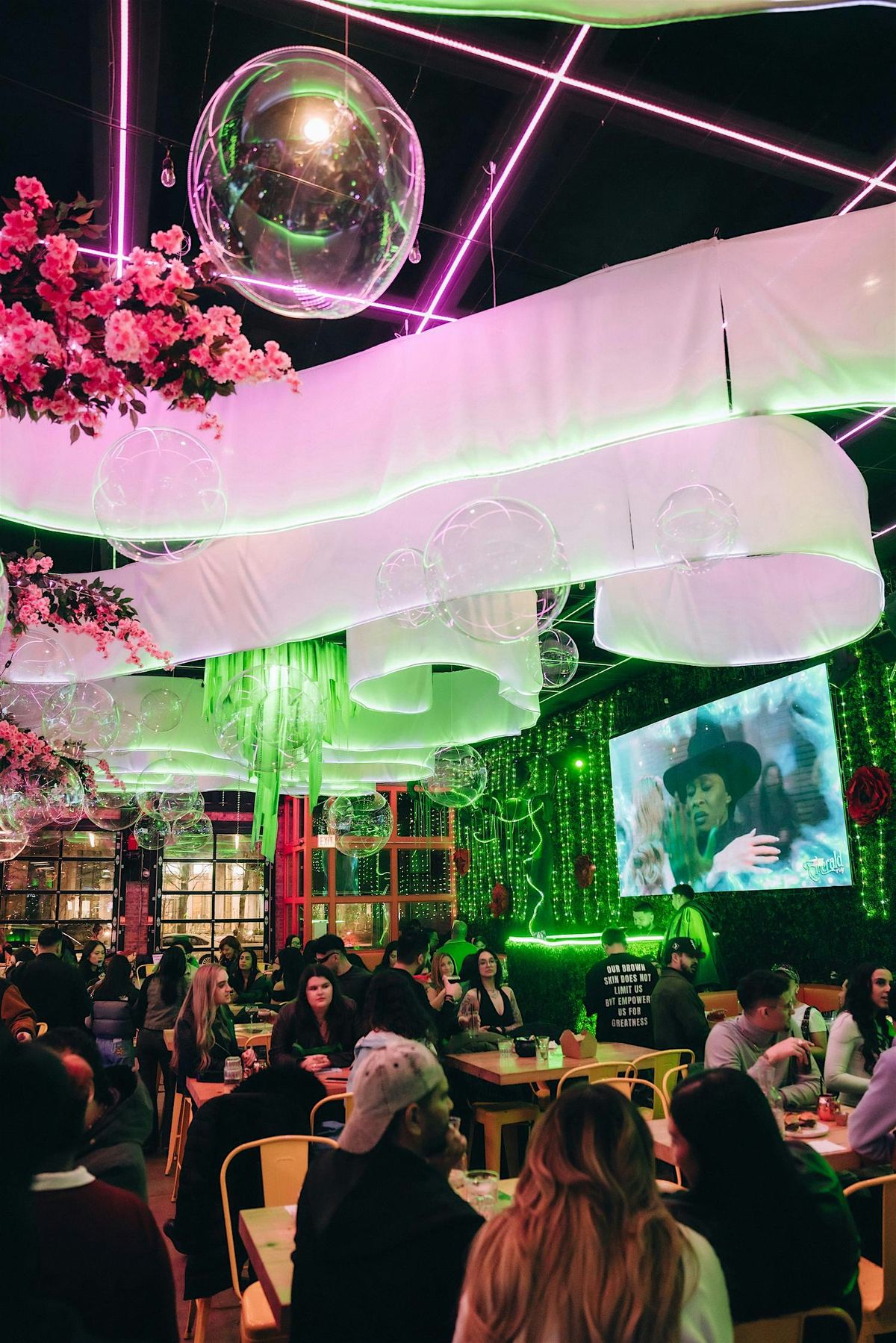 DRAG Your Way to Oz Brunch at The Emerald City Chicago, Tree House ...