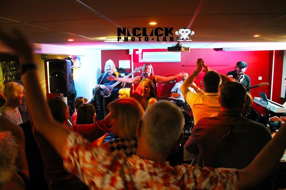 Sub-Zero playing at Tilehurst Royal British Legion, The Tilehurst Royal ...