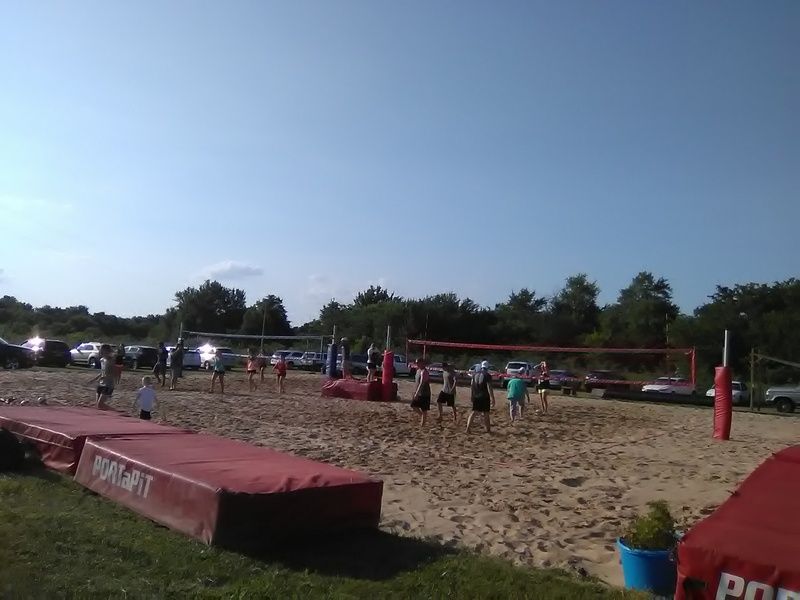 Spring Co-Ed Beach Volleyball Tuesday League, 19561 Lawrence 2175 ...