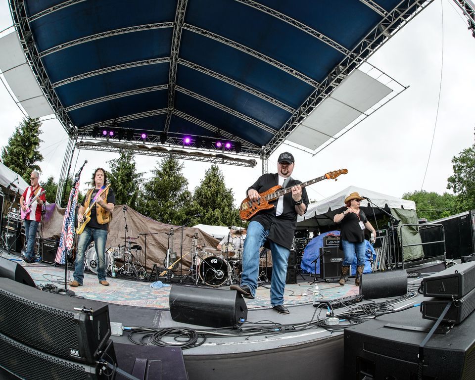 Chillin with Matt Coffy Band in Brewster, New York, Putnam County Wine ...