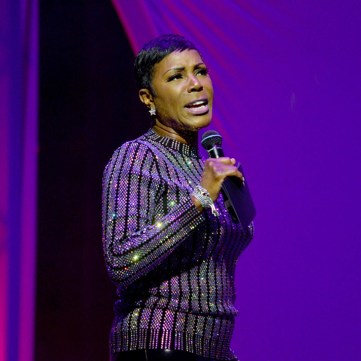 DL Hughley at Funny Bone - Virginia Beach, Funny Bone - Virginia Beach ...