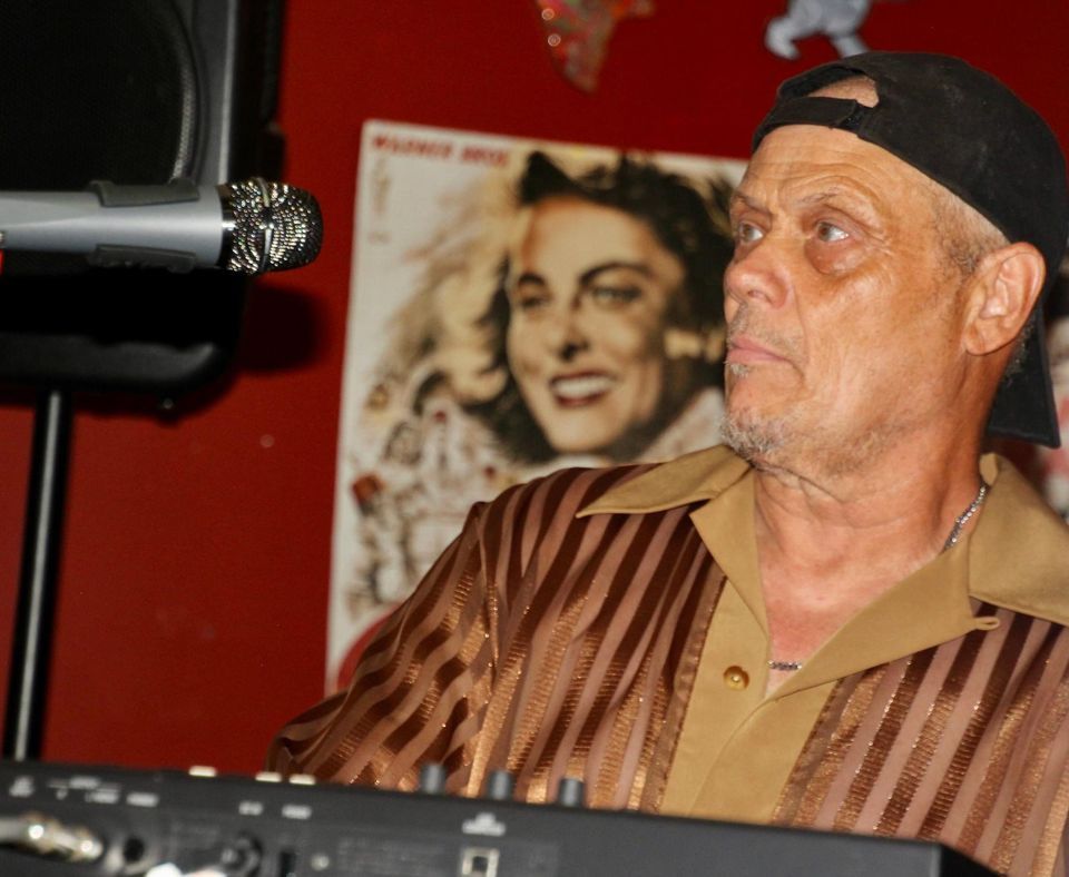 MUGGIE DOO, MARK BATTLE & FRIENDS, Rudy's Pub in Lake Worth, January 5 ...