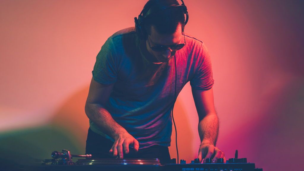 Tony One Week (UK Jara Tour) - Northampton, Escape Venue, Northampton ...