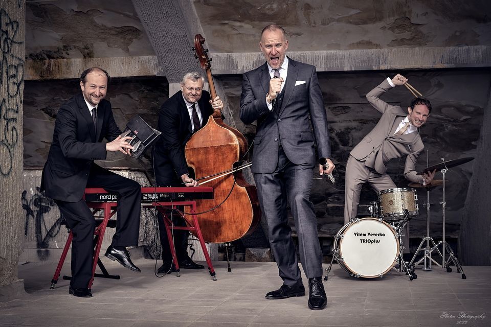 Vilém Veverka & Trio Plus & balet na lodi Florentina - Roudnice nad ...