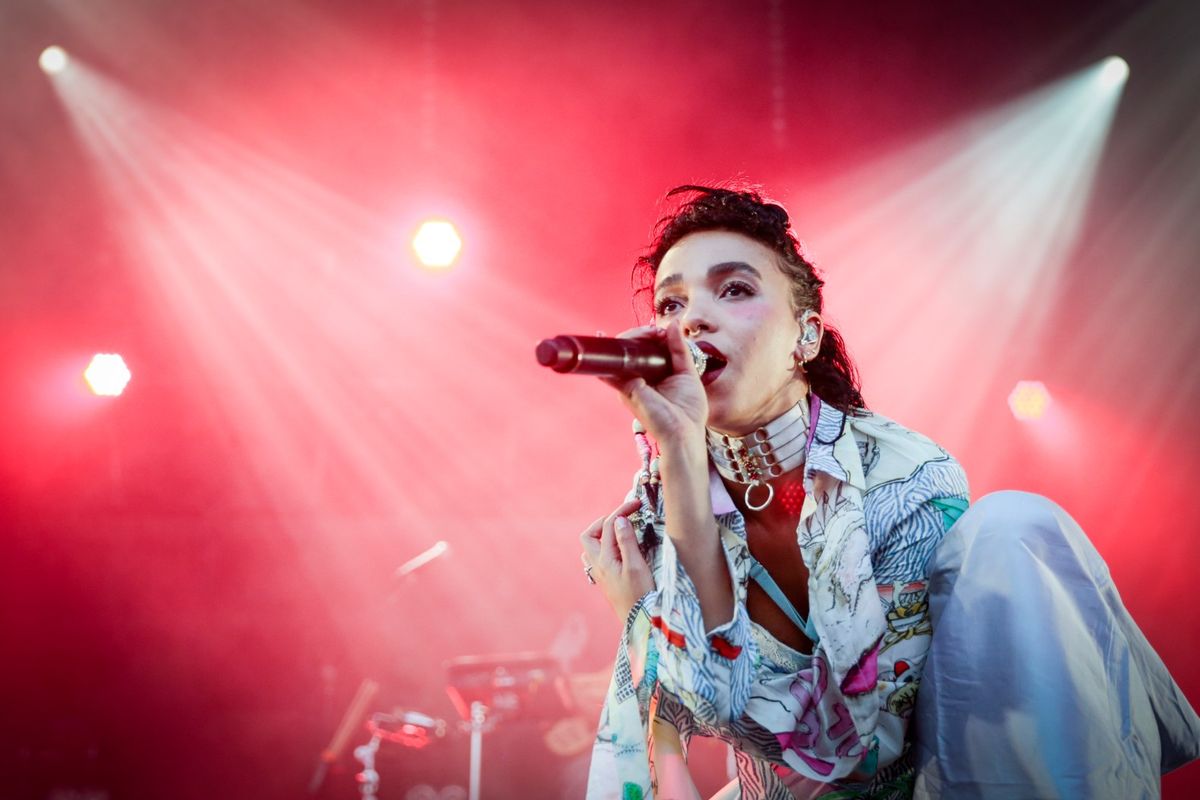 FKA Twigs, The Salt Shed - Indoors, Chicago, 27 March to 28 March ...