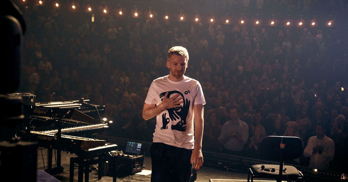 Olafur Arnalds at St. Denis Theatre, St. Denis Theatre, Montreal, 6 ...
