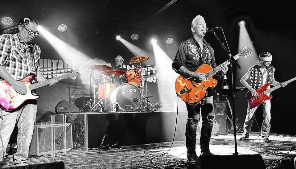 NYE w The Outtakes , Captain's Sports Lounge (Lees Summit, MO ...