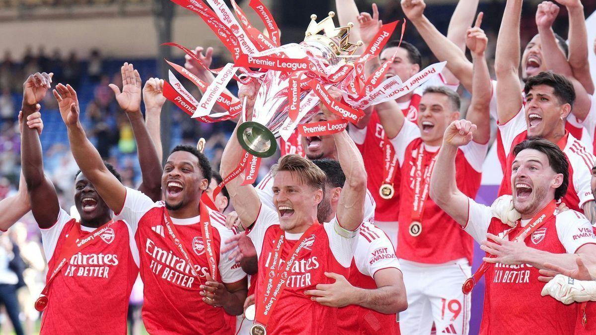 Arsenal Parade After Party @ World Famous Zoo Bar & Club London in ...