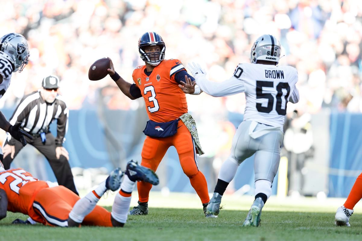 Las Vegas Raiders vs. Denver Broncos, Allegiant Stadium, Las Vegas, 24 ...