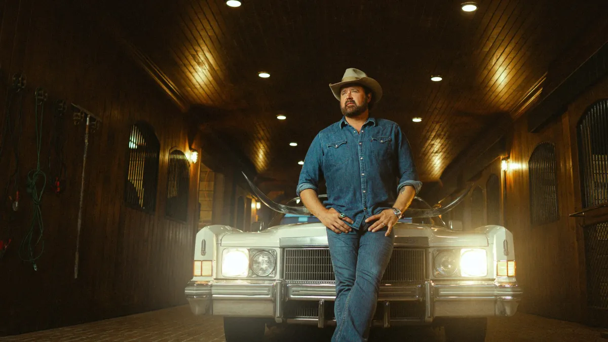 Randy Houser in Wisconsin Dells, Crystal Grand Music Theatre, Wisconsin ...
