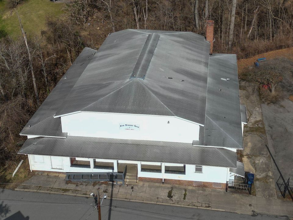 The 5th Street Gym of Fairmont, 5th Street Gym, Fairmont, 21 March 2024 ...