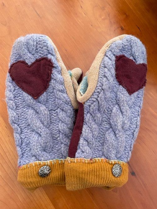 Big Upcycled Sweater Mittens - Sewing for Beginners, MAxT Makerspace ...