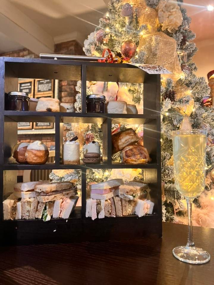 ?FESTIVE AFTERNOON TEA LIVE!?, The Horns Pub & Dining, Preston ...