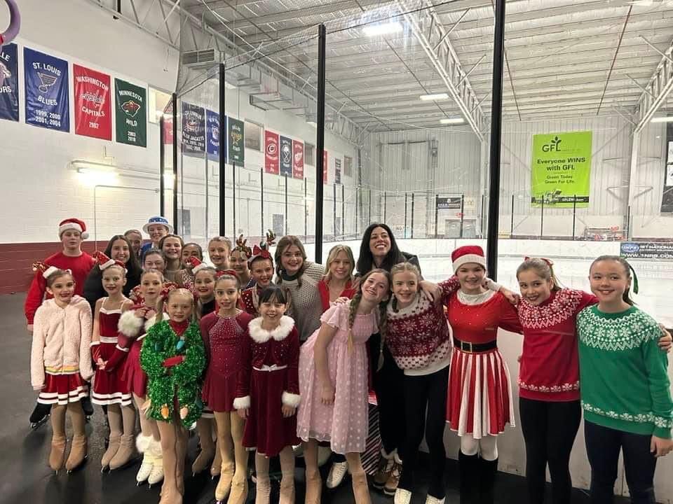 Holiday Exhibition , Centre Ice Arena, Traverse City, 15 December 2023 ...