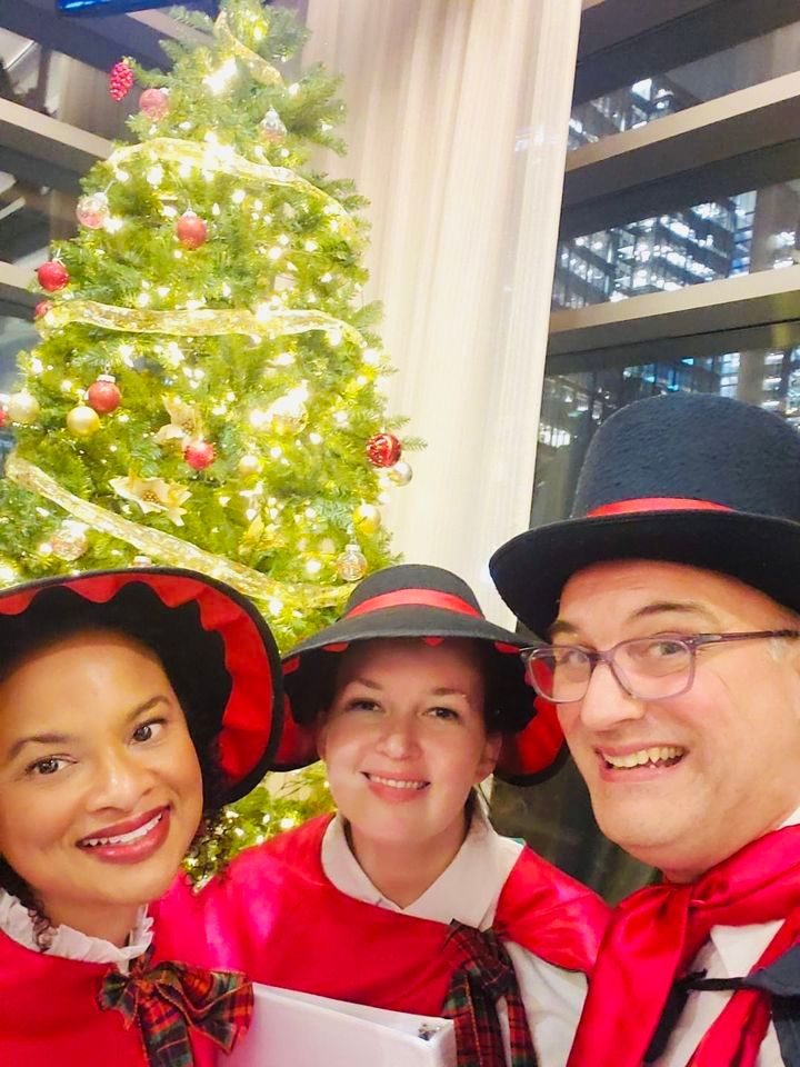 Lola Bard Holiday Carolers at Hey Nonny! , HeyNonnyAH, Arlington ...