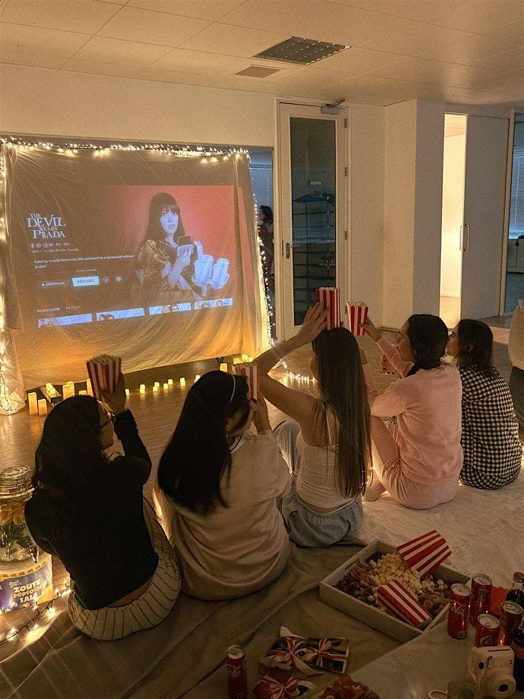 Pajama Movie Night: Christmas Edition, Student Experience Leiden, 25 ...