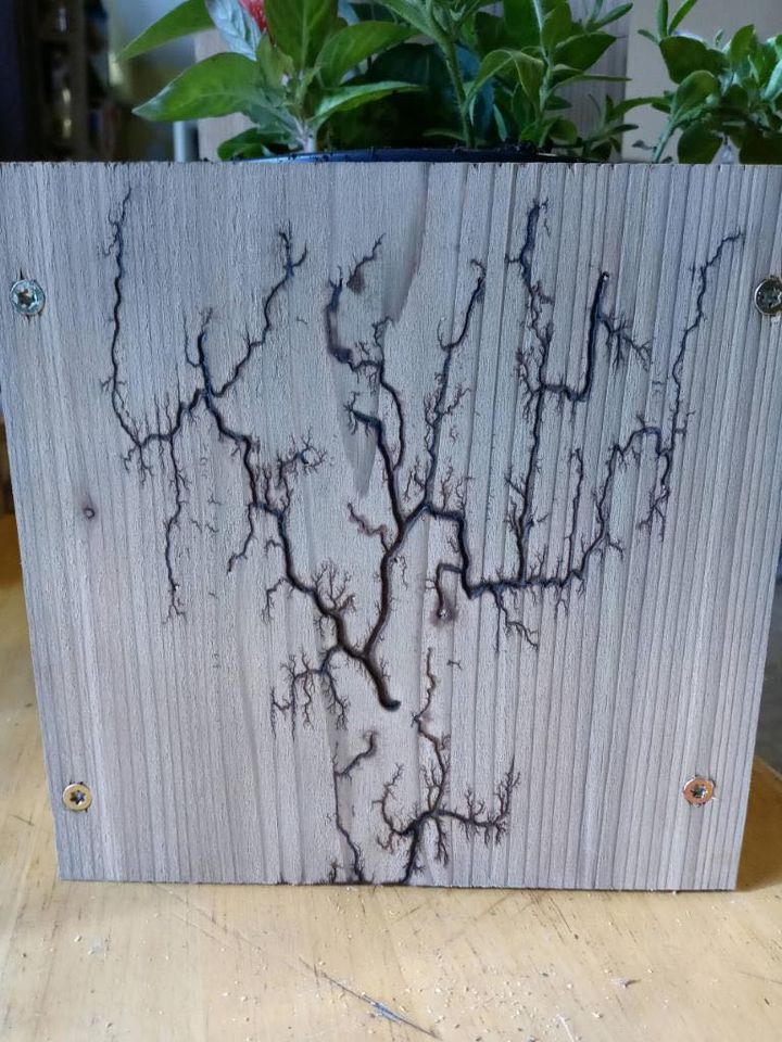 Electrode Engraving, The Build Guild, Leo-cedarville, 11 December 2023 ...