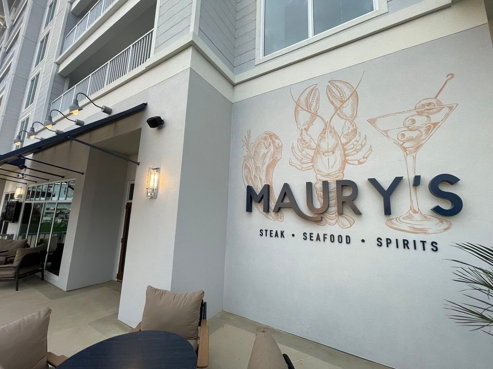 Jeremy Russell Duo @ Maury’s Steakhouse Lounge, Sunseeker Resorts ...