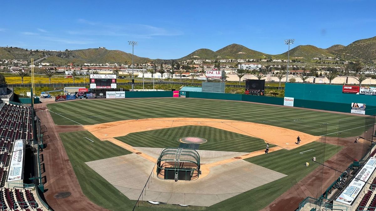 Visalia Rawhide vs. Lake Elsinore Storm, Valley Strong Ballpark ...